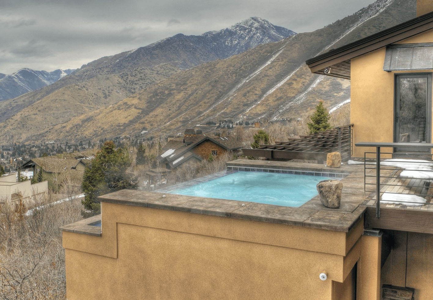 CS300HD – Small Pools & Spas - Coverstar